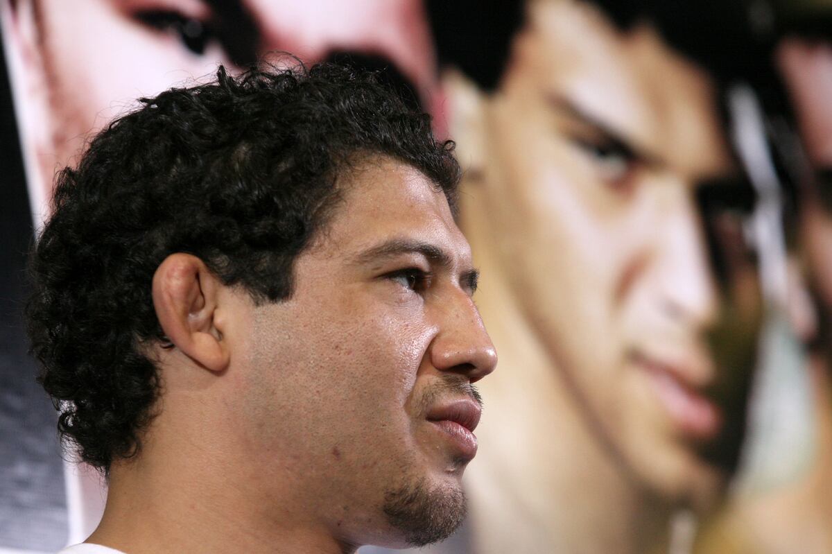 UFC Mandatory Signings: 10 Fighters Who Must Sign with the UFC ASAP ...