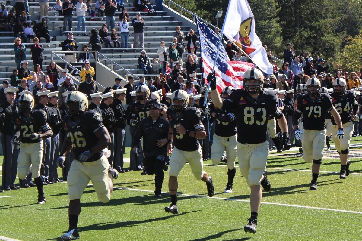 Army Football: Can Black Knight Offense Outscore Ball State at Michie ...