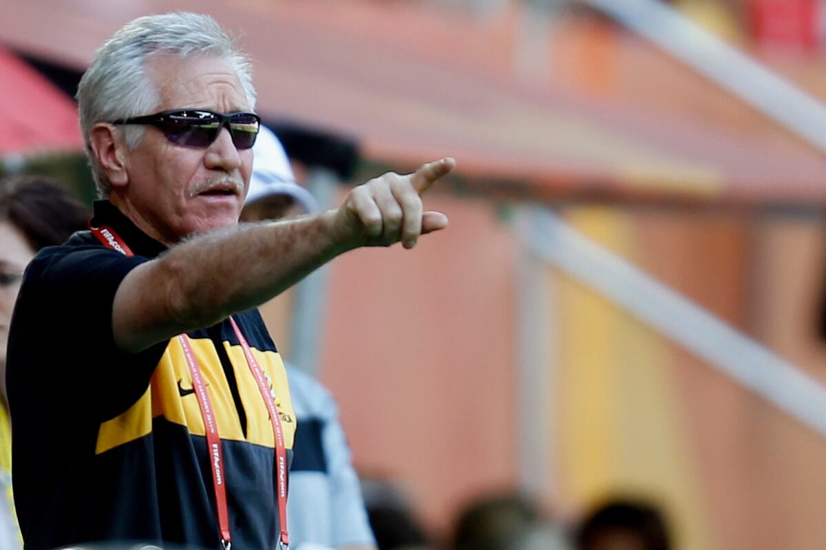 U.S. Women's National Team Names Tom Sermanni Head Coach | News, Scores ...