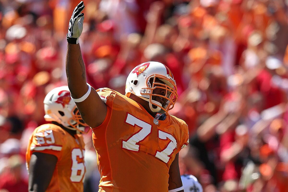 Tampa Bay Buccaneers: How the Team Can Improve Its Offensive Line ...