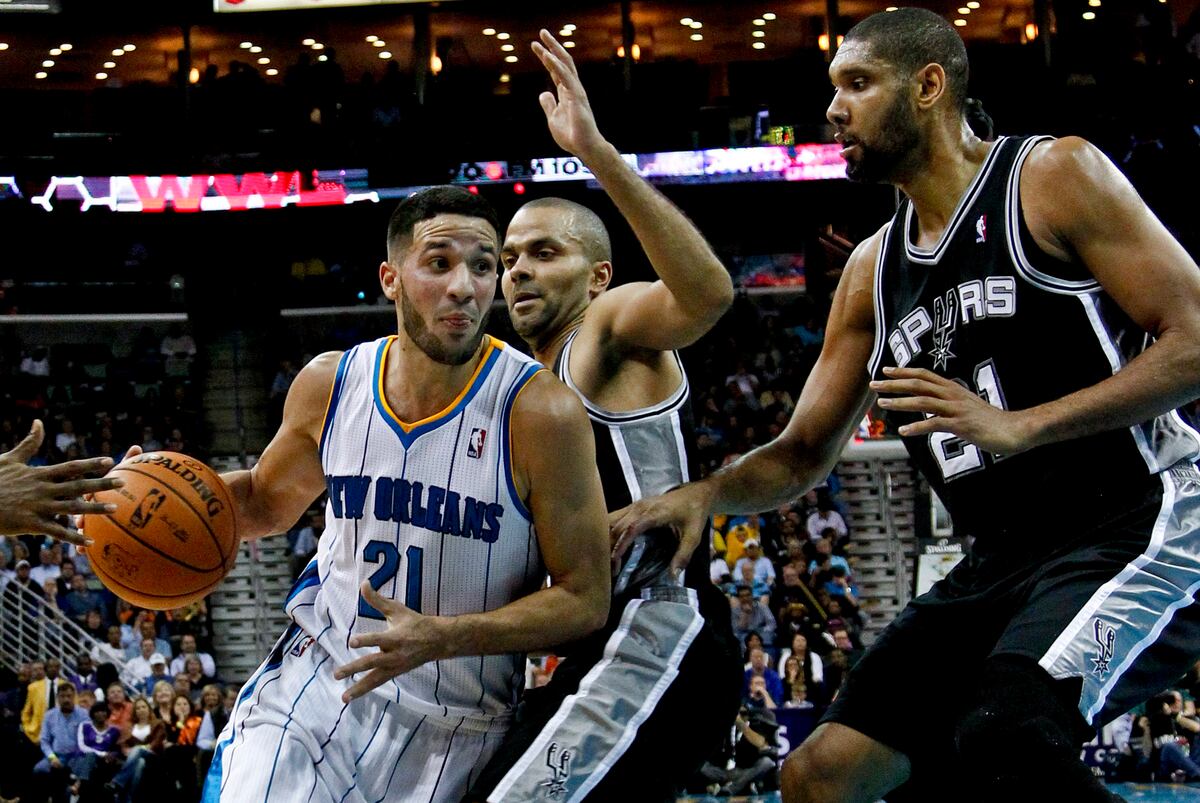 San Antonio Spurs Send Message with Opening Win over Hornets | News ...