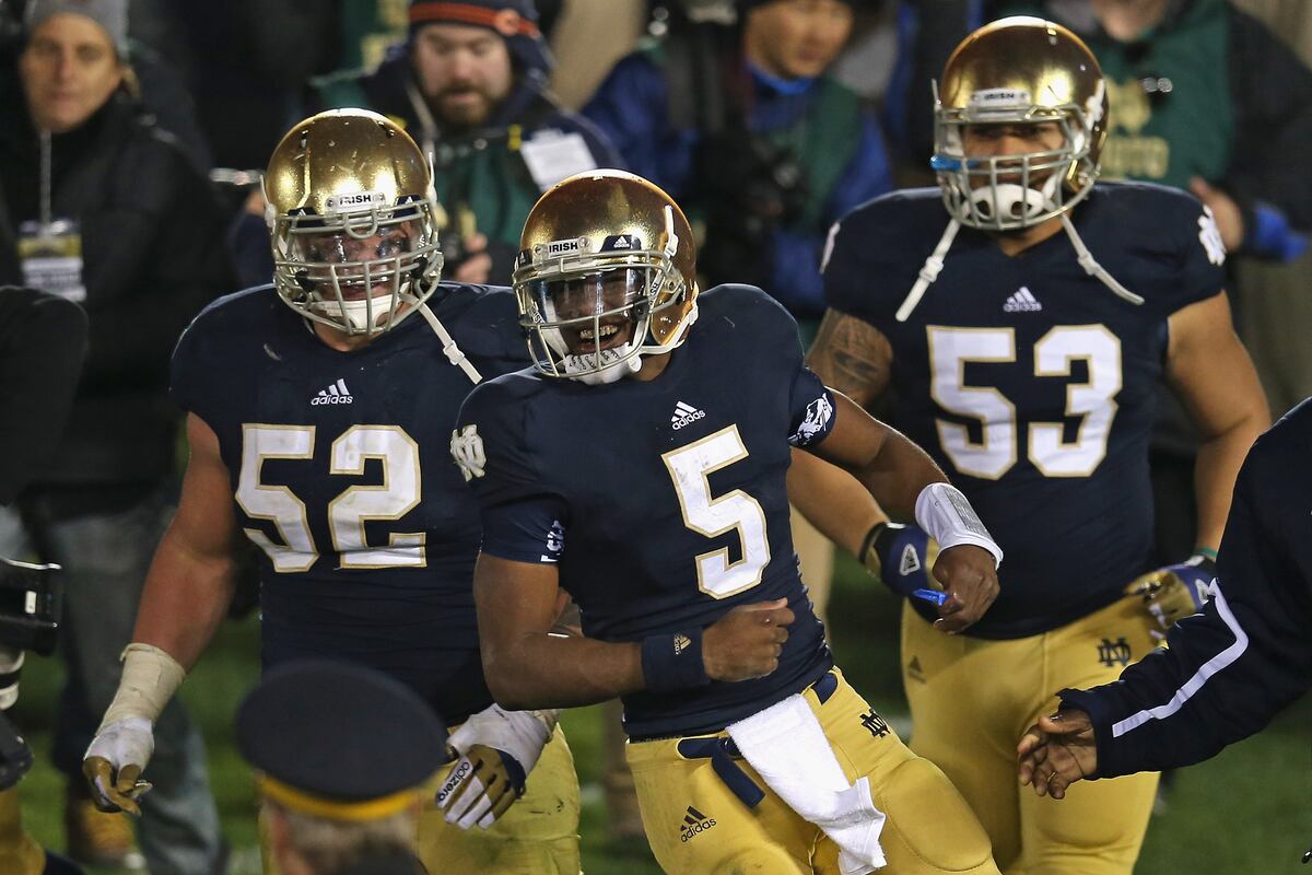 Notre Dame Football: Everett Golson Must Remain at QB for Fighting ...