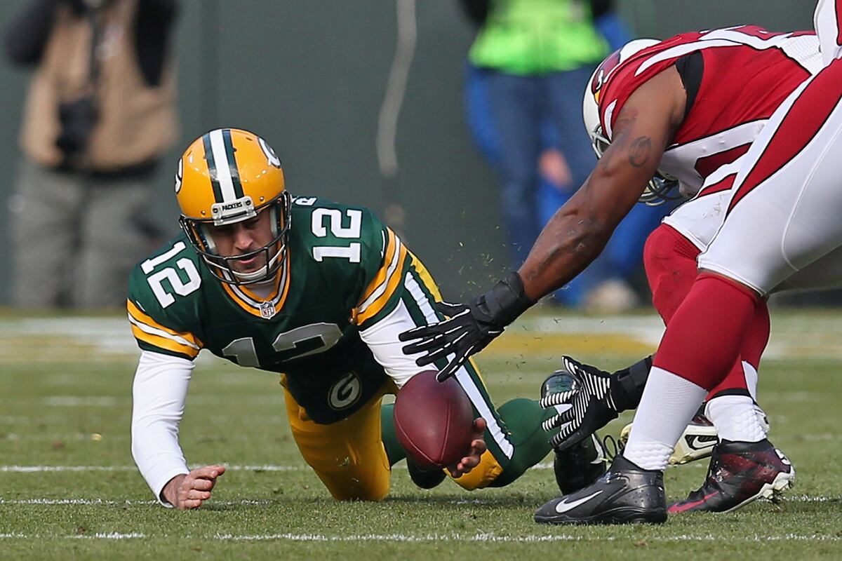 Rodgers' Fumble Recovery Was the Right Move & More NFC North News ...