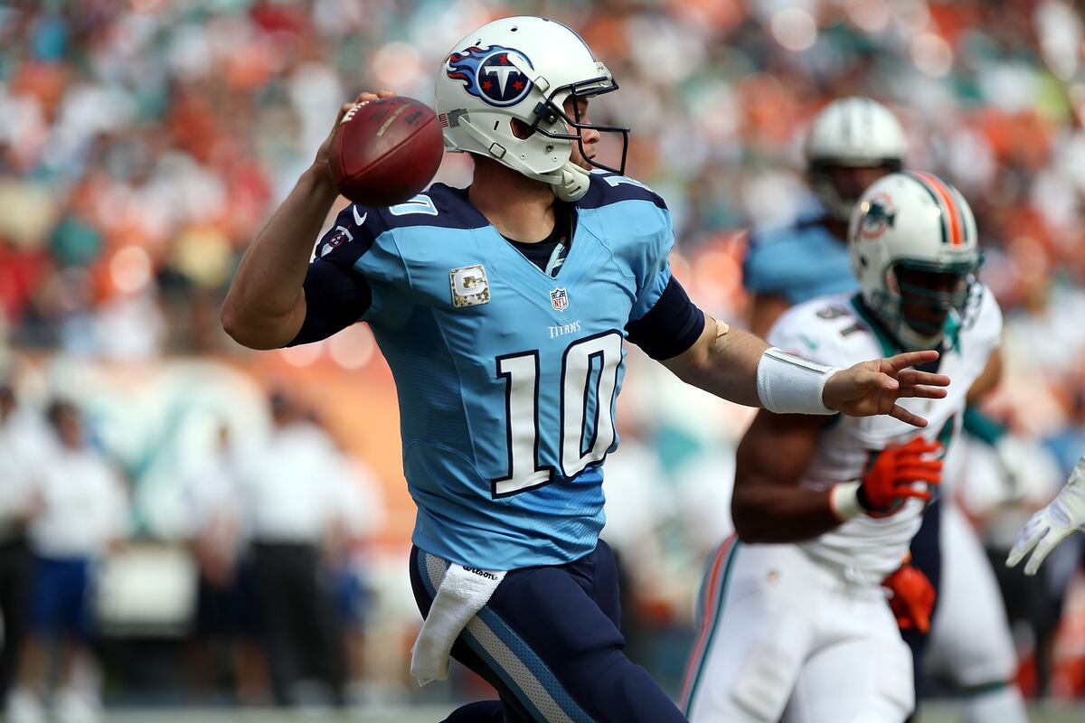 Why Jake Locker Is the NFL's Best Sophomore Quarterback | News, Scores ...