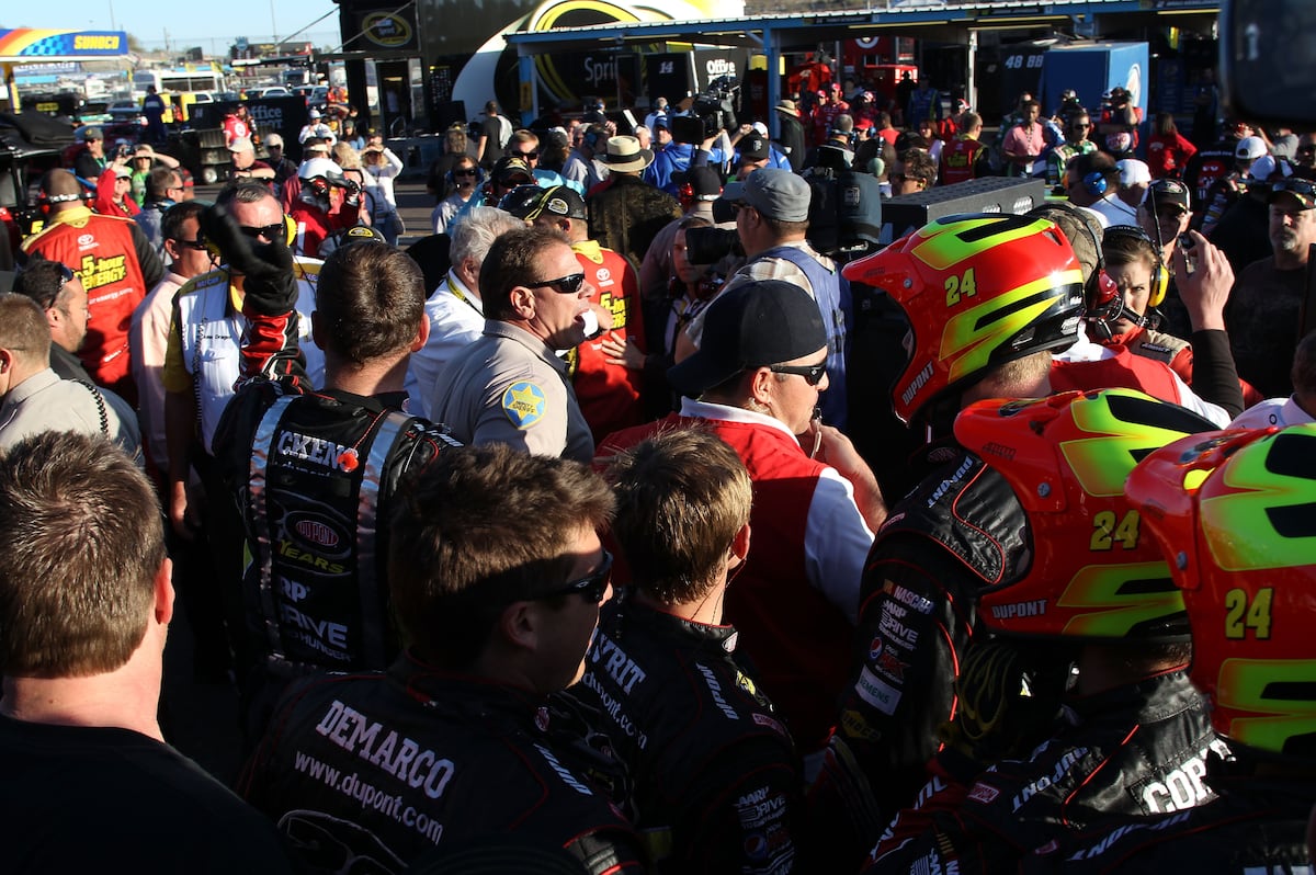 NASCAR Fight with Jeff Gordon and Clint Bowyer Is Disastrous for Sport ...