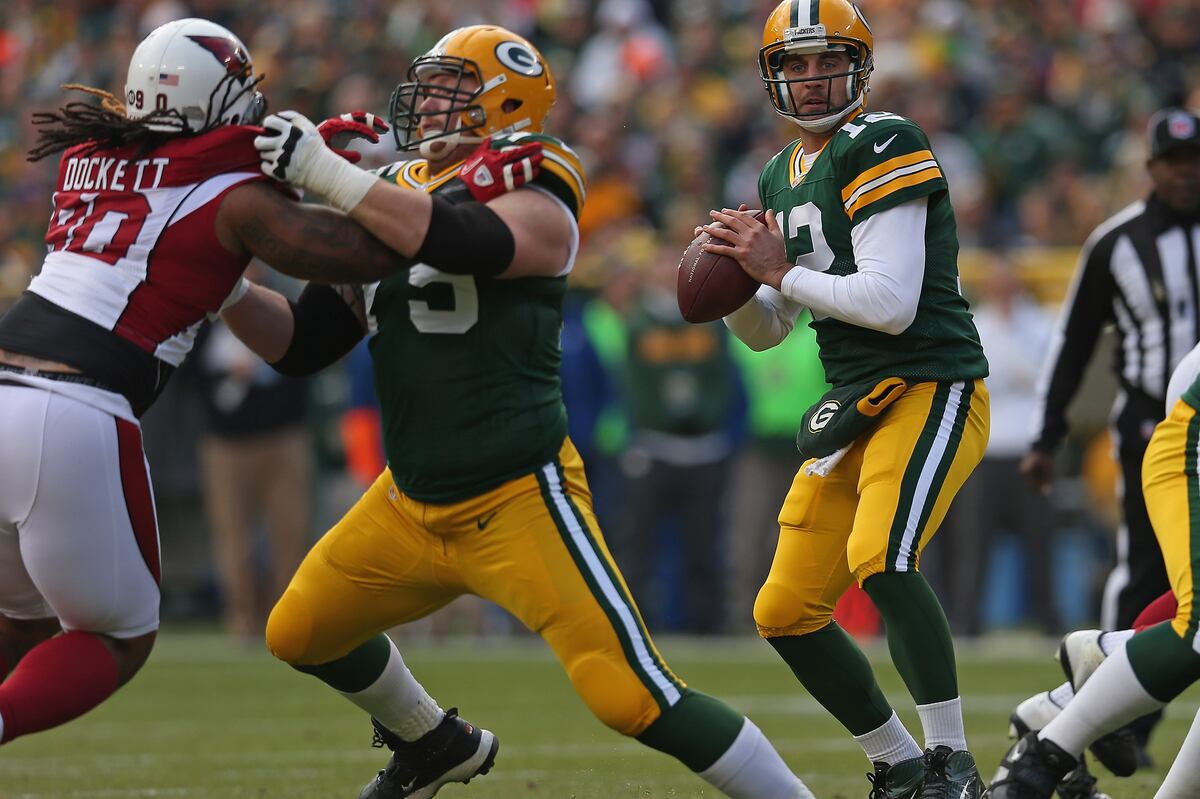 Bulaga's Injury Doesn't Kill Packers' Playoff Hopes, but Puts Them on ...