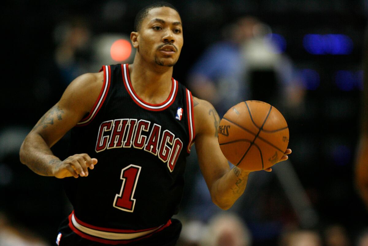 Derrick Rose: Bulls' Solid Start Proves Star Shouldn't Return Until ...