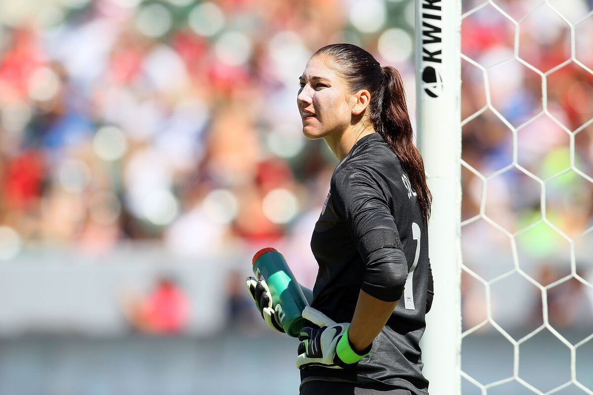 Hope Solo Husband: Team USA Goalie and Troubled Ex-NFL Player Are ...