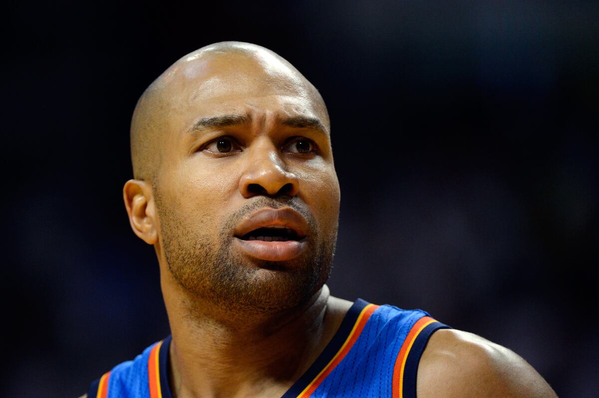 Jim Buss Needs to Get Derek Fisher on the L.A. Lakers Phone ASAP | News ...