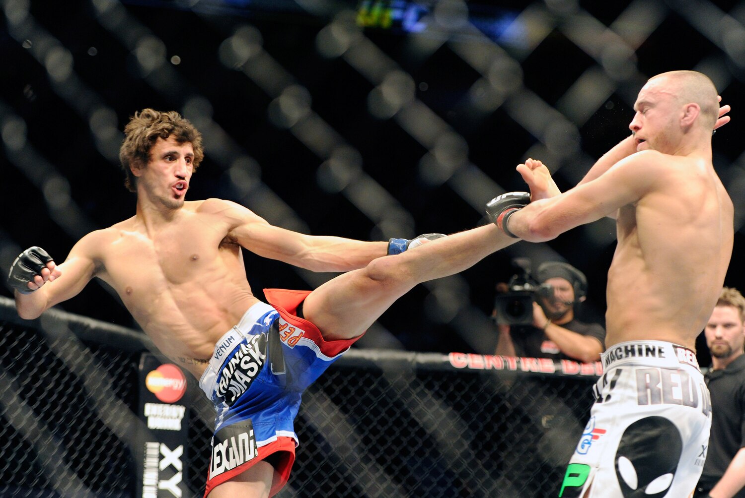 UFC 154: What We Learned from Mark Hominick vs. Pablo Garza | Bleacher ...