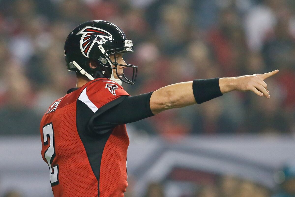 Atlanta Falcons Players Who Play Crucial Roles Down the Season's Home ...