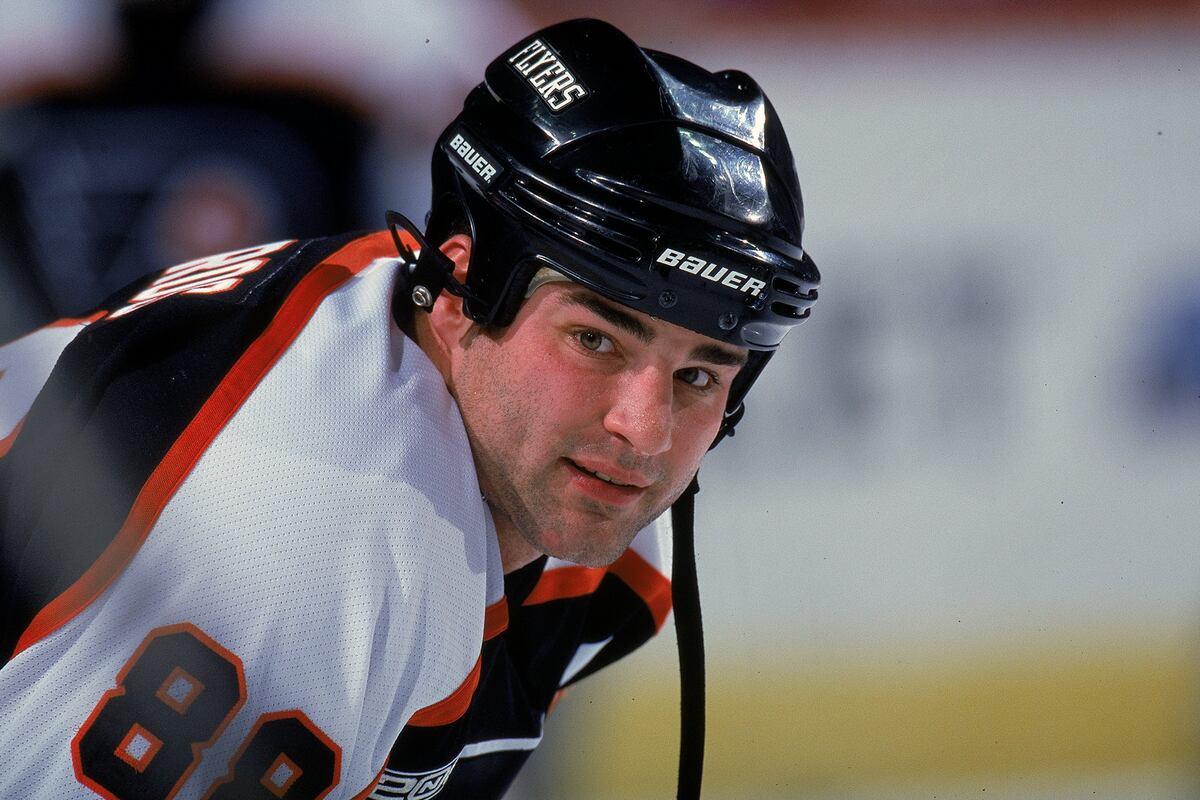 Why Philadelphia Flyers Legend Eric Lindros Deserves Spot in Hockey ...