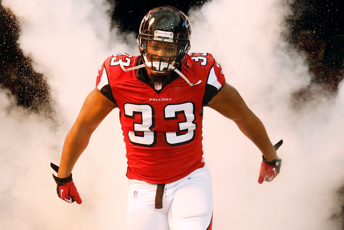 Michael Turner and 5 NFL Starters Who Must Be Phased Out Immediately ...