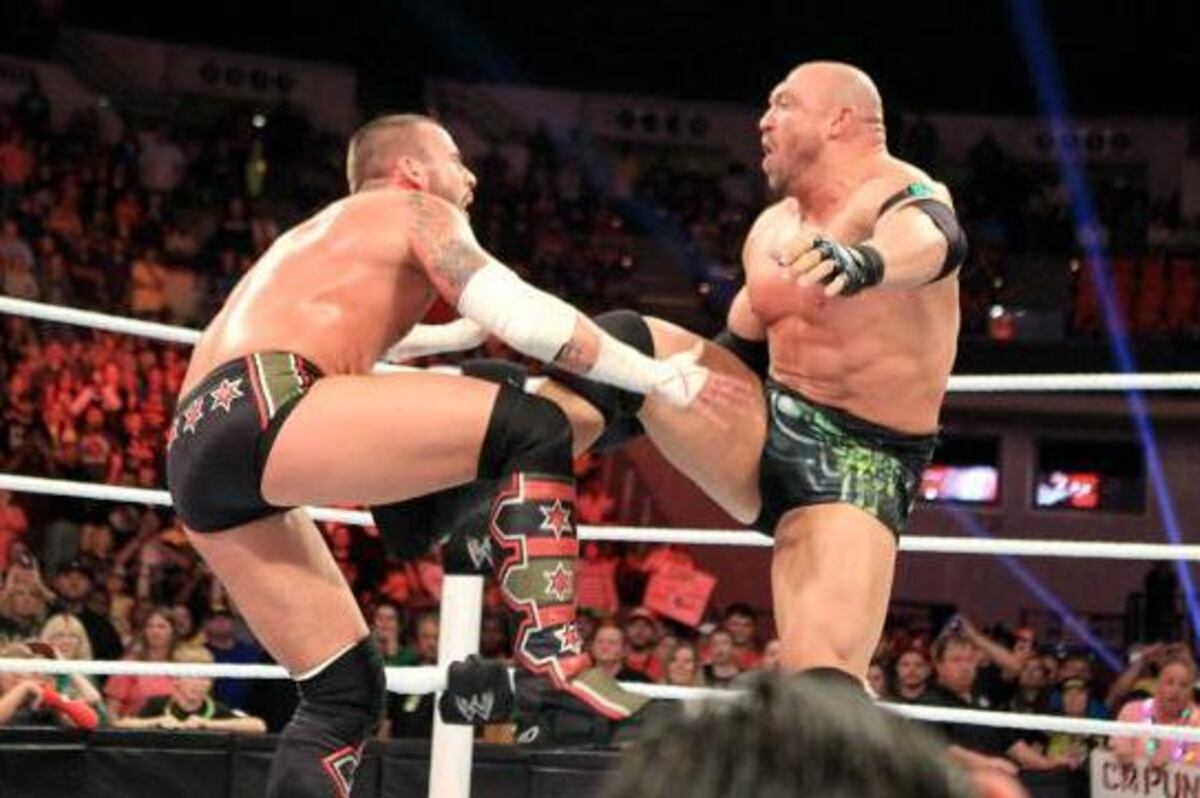 WWE Raw Results: Ranking the Matches from the Latest Episode | News ...