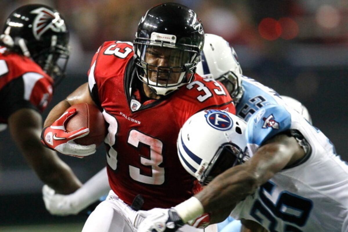 Regardless of Numbers, Michael Turner Must Be Falcons Go-to Running ...