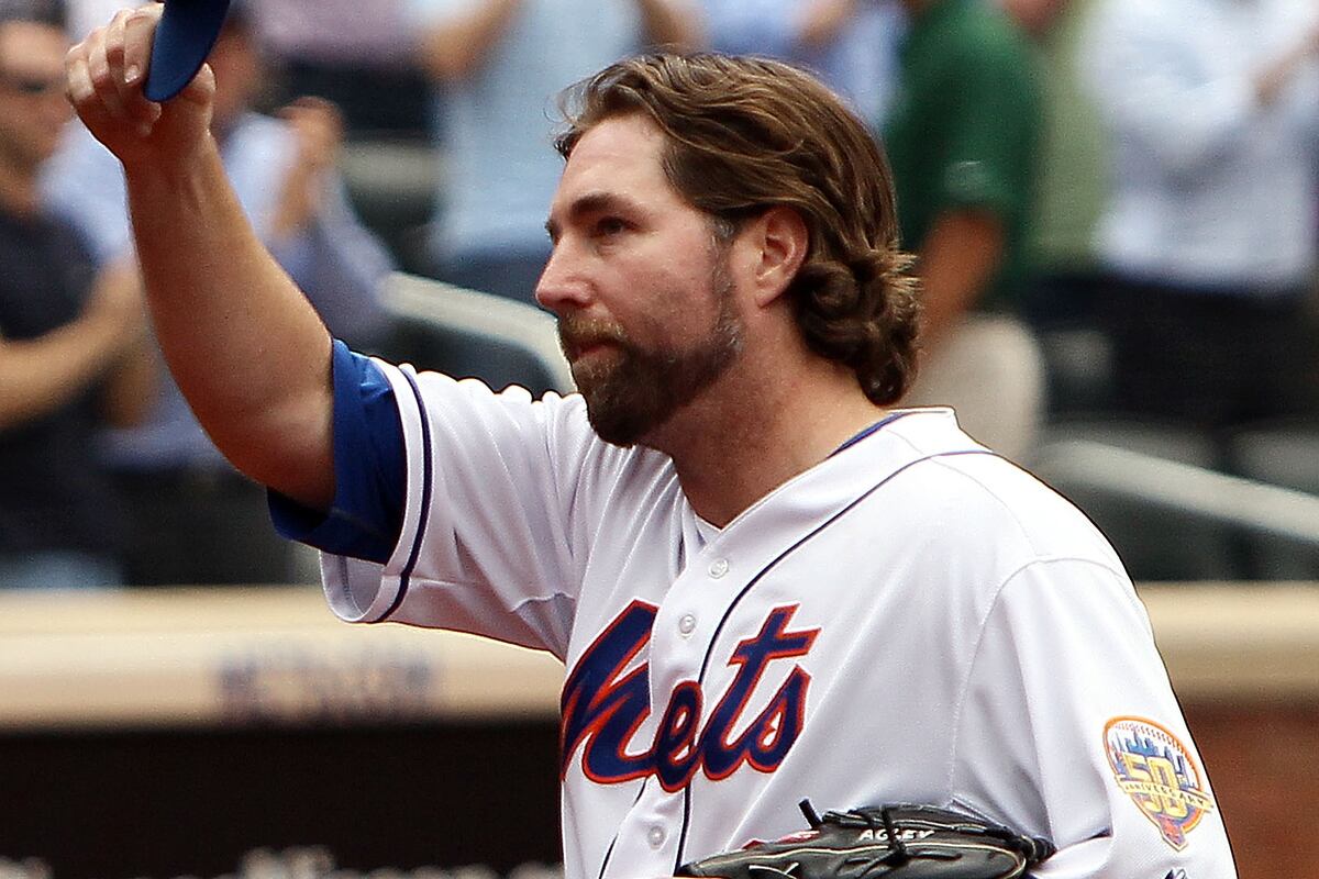 Mets Reportedly Serious About Trading Ace Pitcher R.A. Dickey | News ...