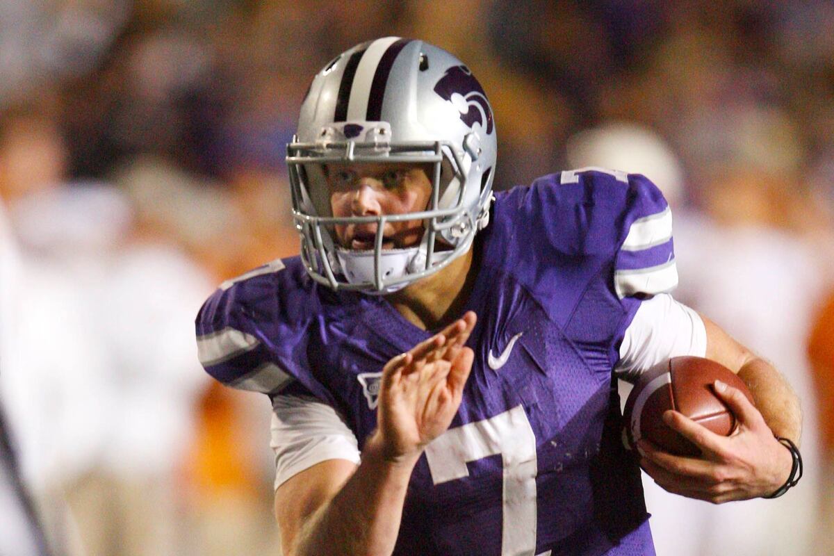 Kansas State QB Collin Klein Wins 2012 Johnny Unitas Golden Arm Award ...