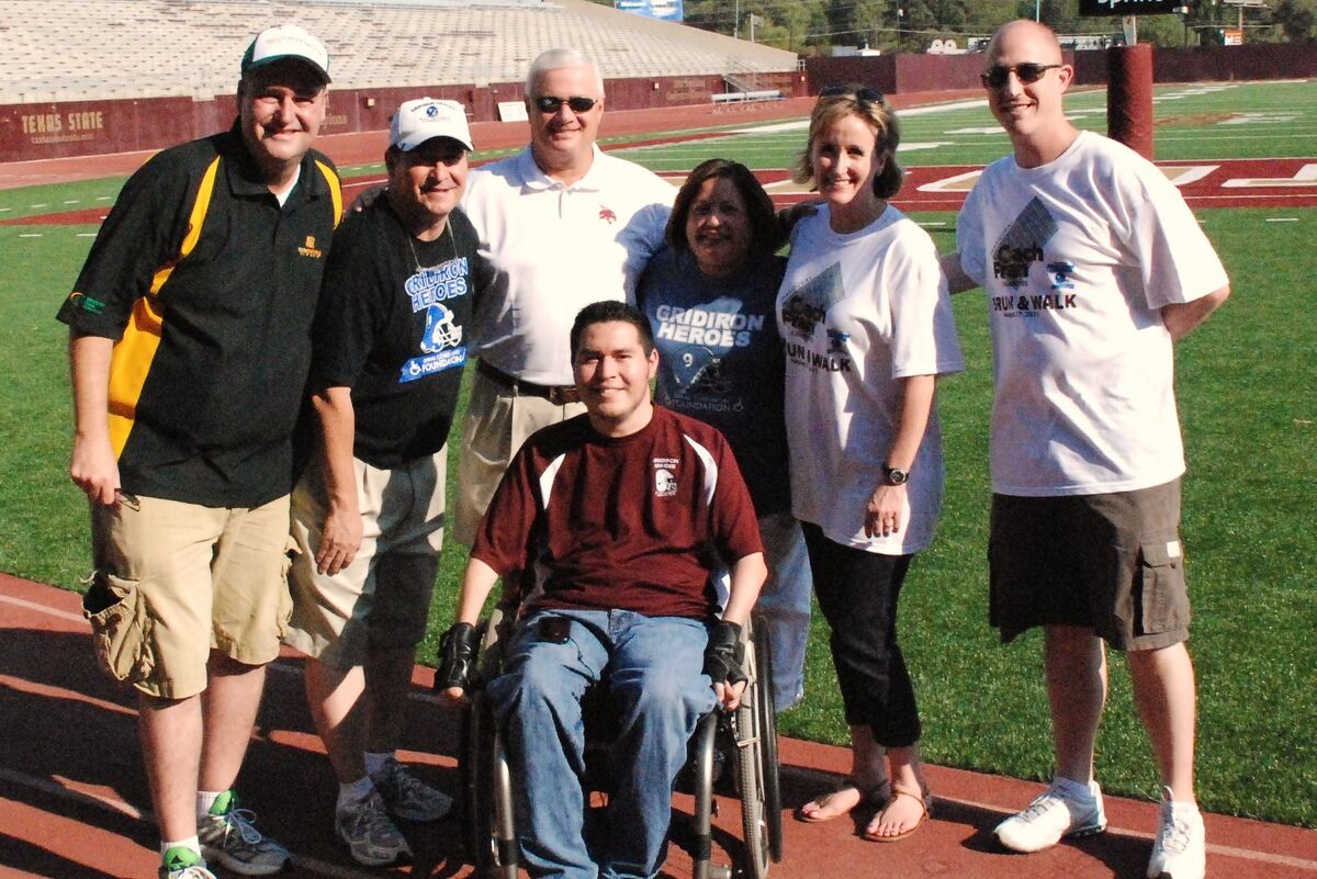Standing Tall: Gridiron Heroes Continue Fight for Football's Fallen ...