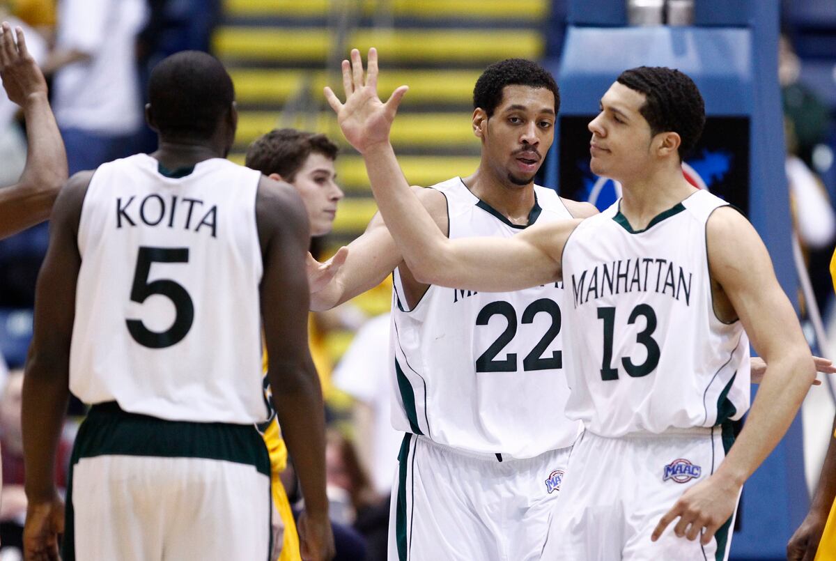 Manhattan Jaspers Improve to 1-1 in MAAC with 75-55 Win over Siena ...