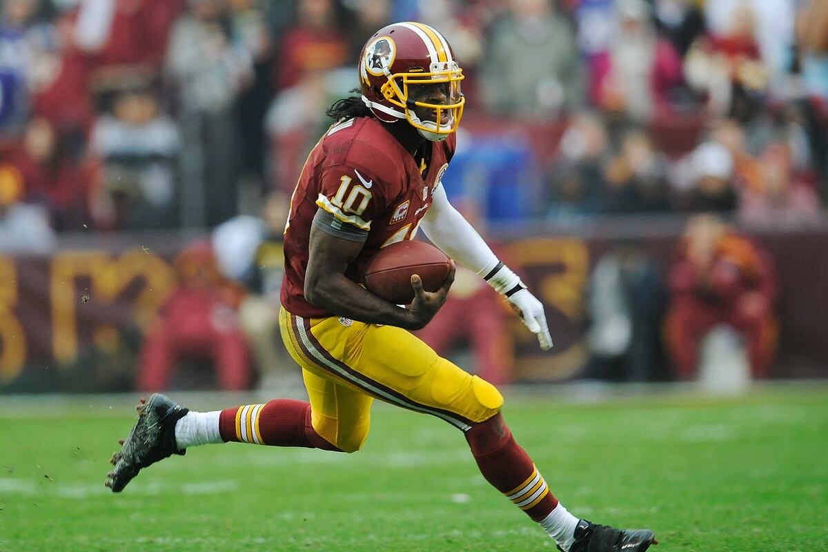 Robert Griffin III: Star QB Must Not Risk Further Injury to Play in ...