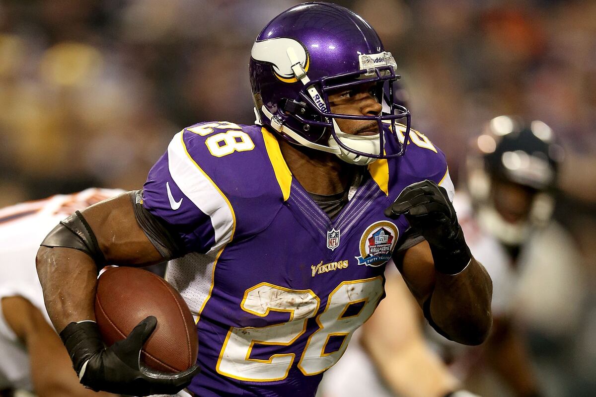 Comparing Adrian Peterson to the Greatest Running Backs Ever | News ...