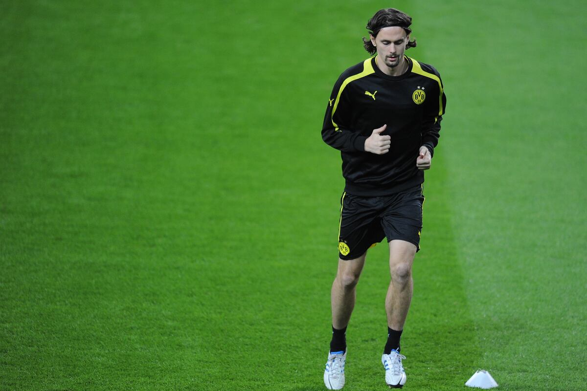 Barcelona: Interest in Neven Subotic Is Positive Sign for the Blaugrana ...