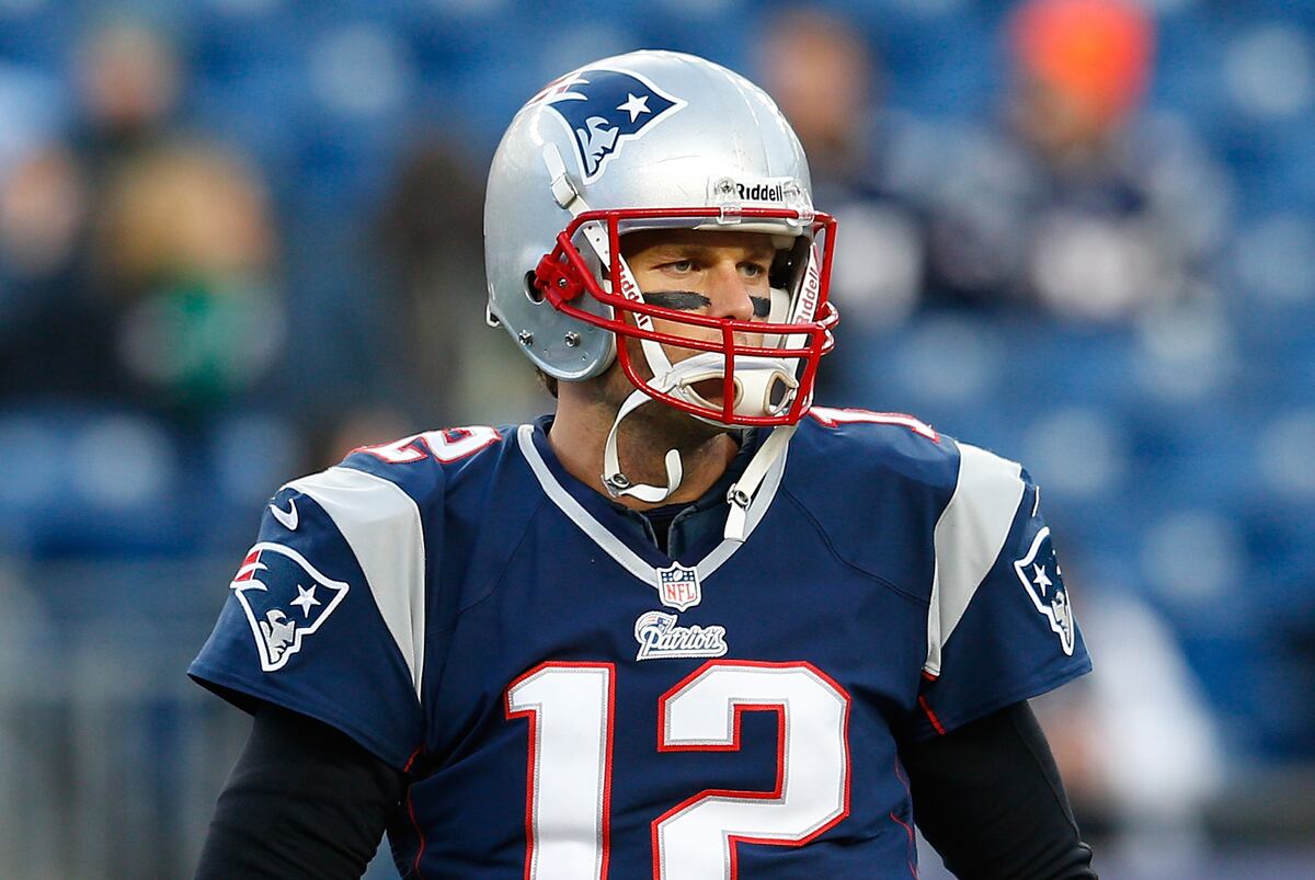 NFL Players Asked to Carry the Weight of the Team on Their Shoulders ...