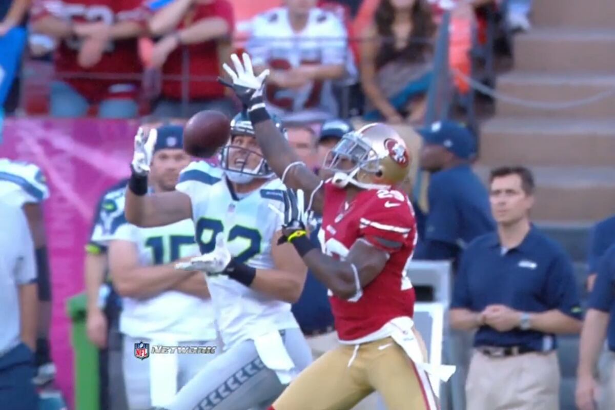 Analyzing the Failed Evan Moore Experiment in Seattle | News, Scores ...