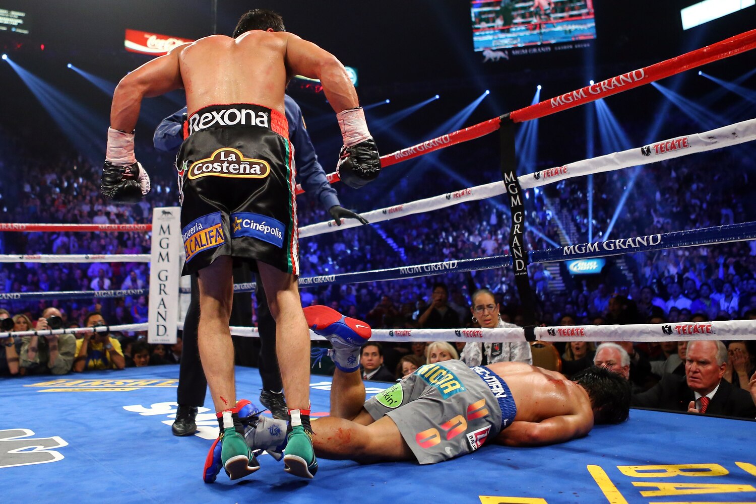 Manny Pacquiao: Filipino Legend Should Retire After Devastating ...