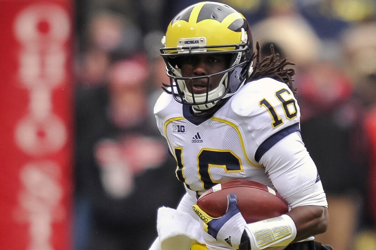 How the Michigan Wolverines Should Utilize Denard Robinson in the ...