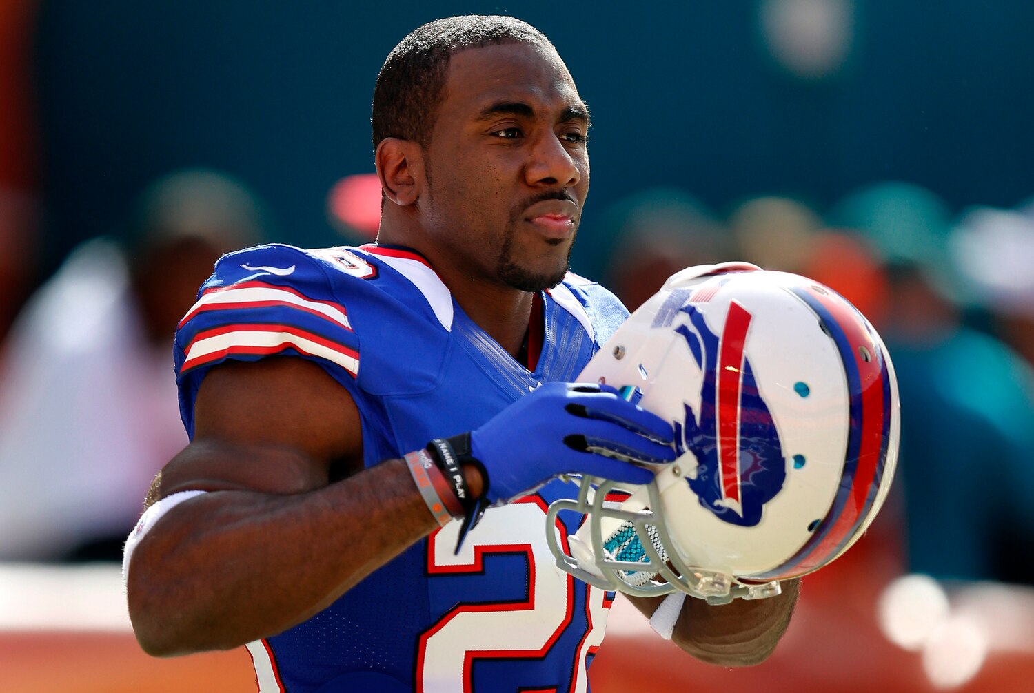 Bills vs. Dolphins: C.J. Spiller Can't Carry Buffalo by Himself ...