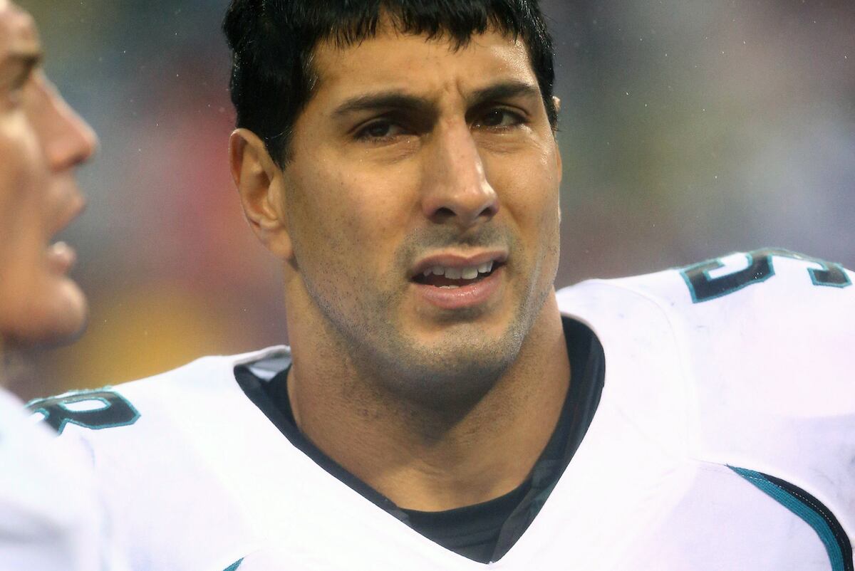 Jason Babin Says Eagles Have a "Socialistic System," and More NFC East ...