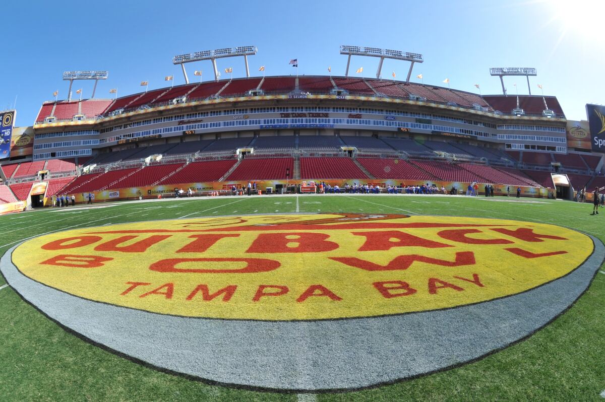 Outback Bowl 2012: When and Where to Watch South Carolina vs. Michigan ...