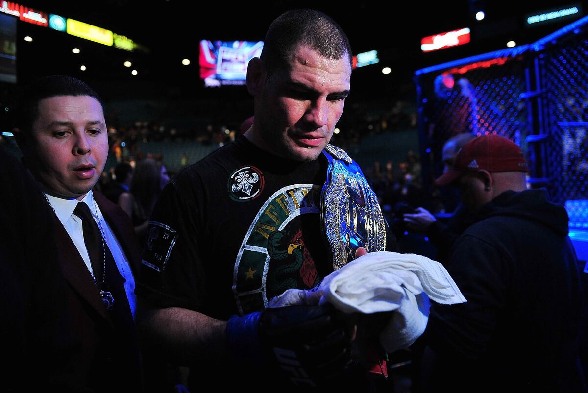 UFC 155 'Backstage Pass' Video: Velasquez Thanks Fans, Says JDS ...