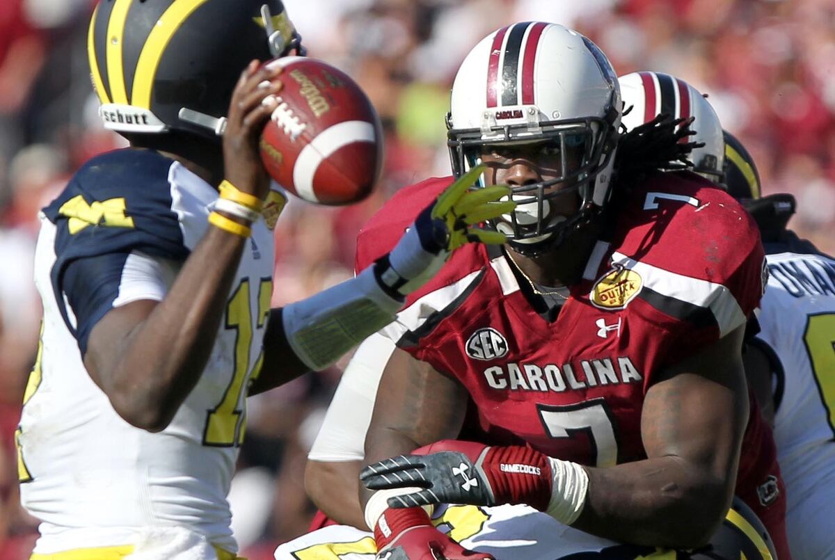 Outback Bowl 2013: Jadeveon Clowney Could Dominate the NFL Right Now ...