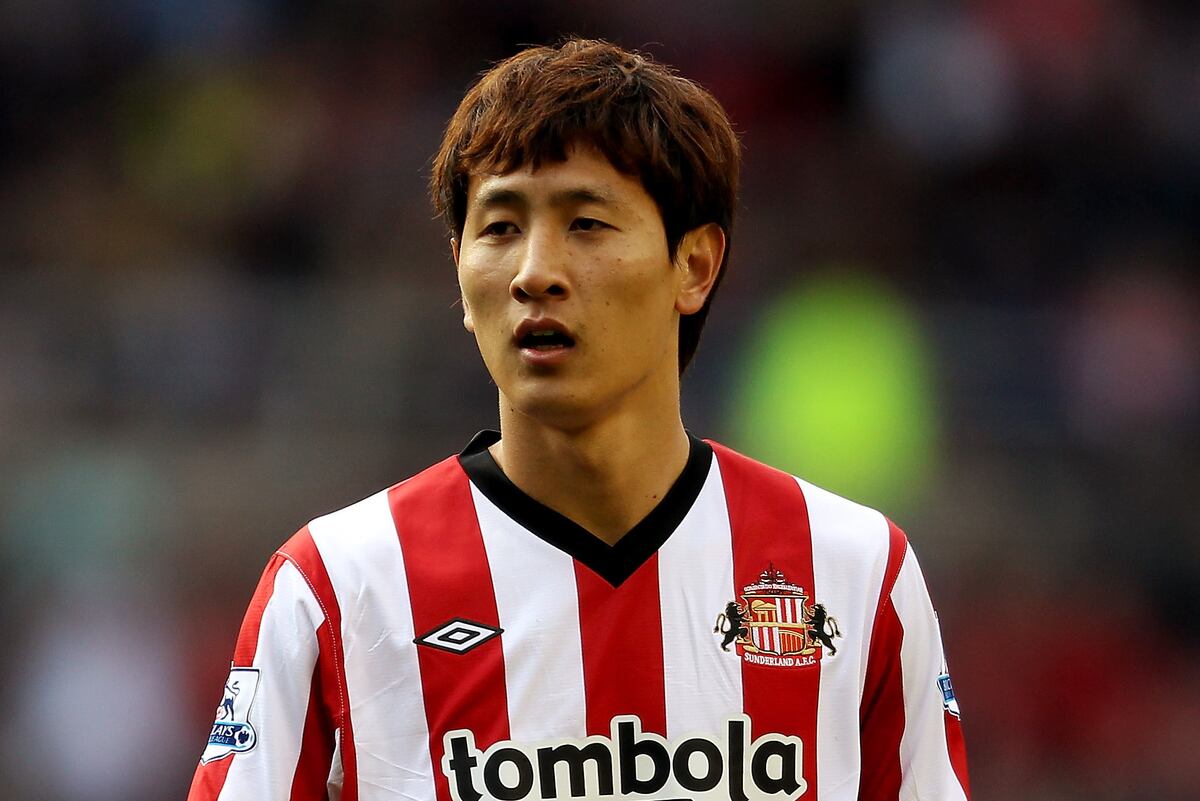 Sunderland's Ji Dong-Won Joins Bundesliga Side Augsburg on Loan | News ...