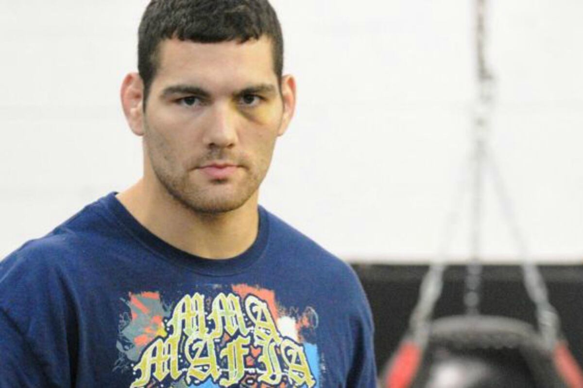 Chris Weidman Fires Back at Bisping; Calls UK Star 'Funnier in His Old ...