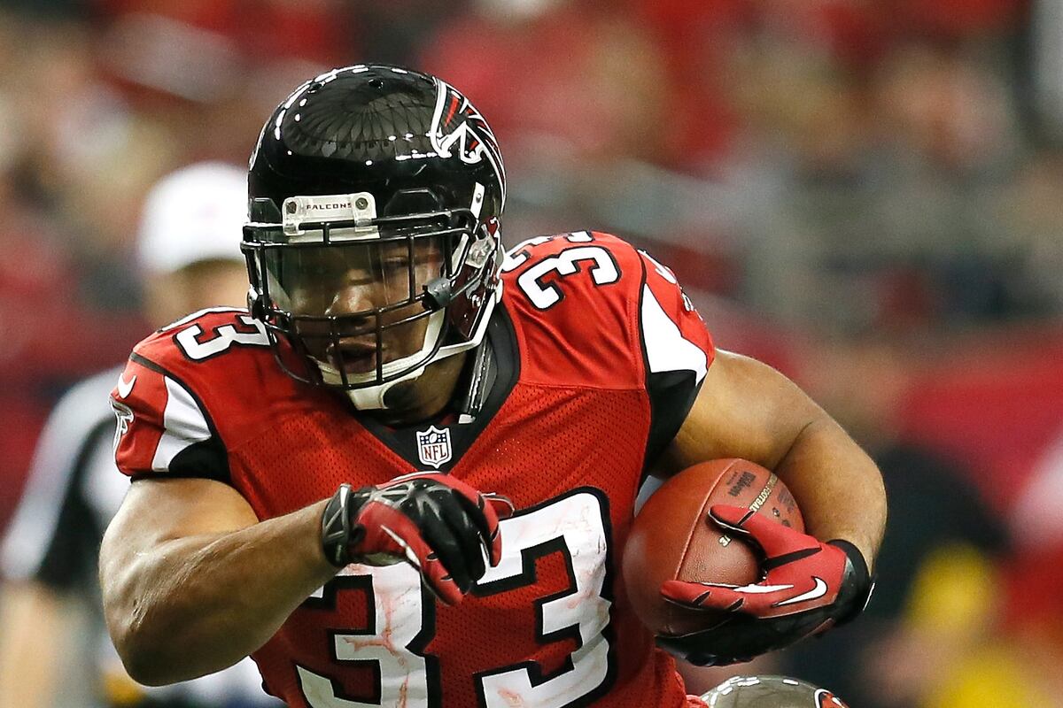 Atlanta Falcons: Playoffs Are Not the Time to Try to Force Turner ...