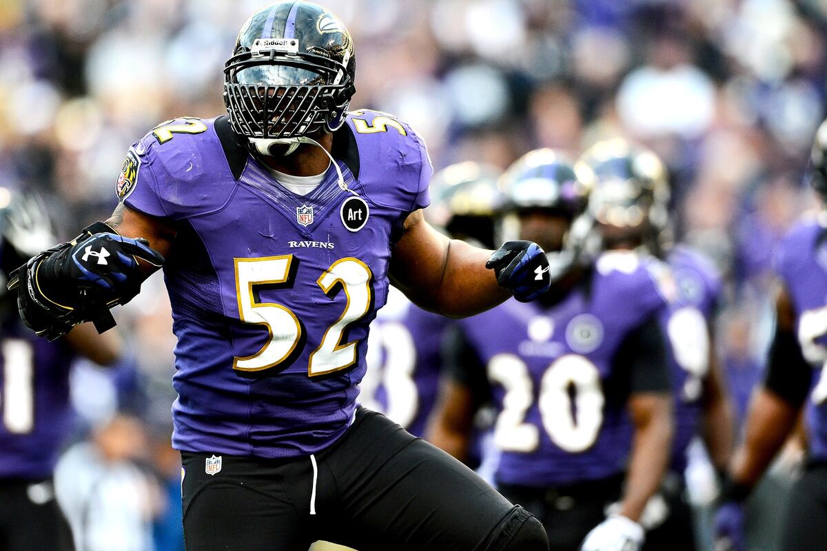 Ray Lewis Running on Empty, but Still Makes Ravens a Dangerous Team in ...