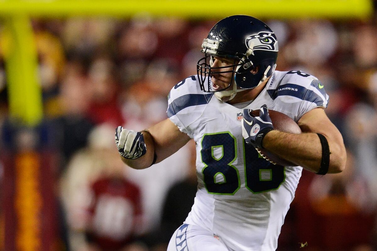 Zach Miller Injury: Updates on Seahawks TE's Foot | News, Scores ...