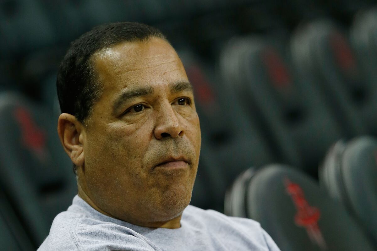 NBA Rumors: Kelvin Sampson Would Be Great Fit for Bucks | News, Scores ...