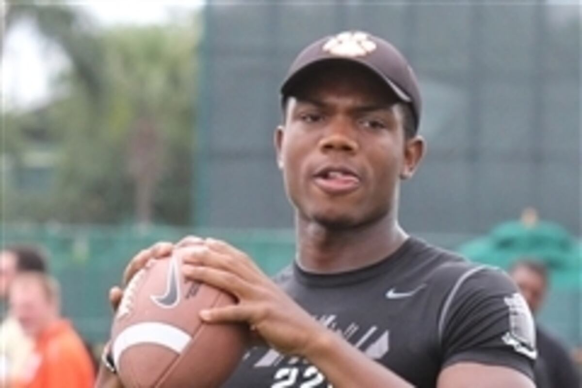 Asiantii Woulard to UCLA: Bruins Land 4-Star QB Recruit | News, Scores ...