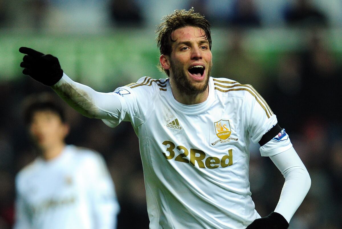 Michu's New Deal Has Swansea and Laudrup Ready to Take Flight | News ...