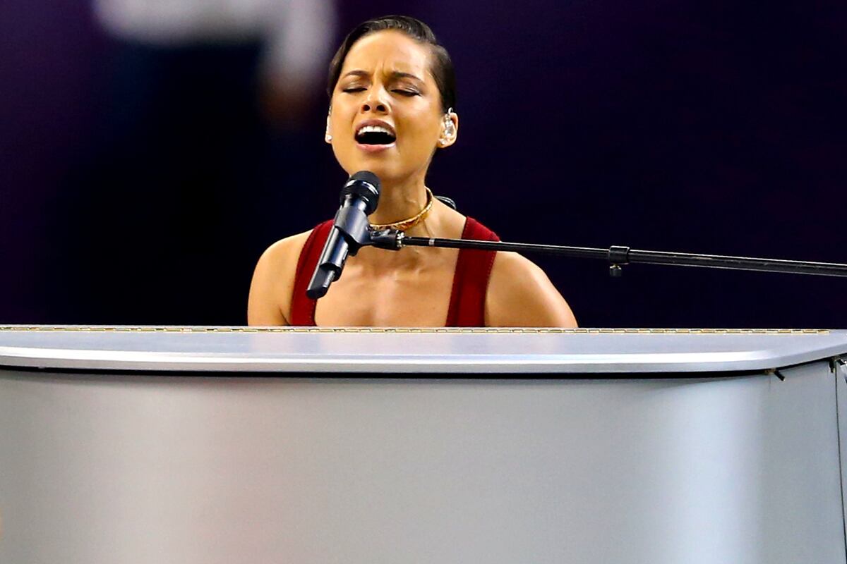 Super Bowl National Anthem Video: Grading Alicia Keys' Performance ...
