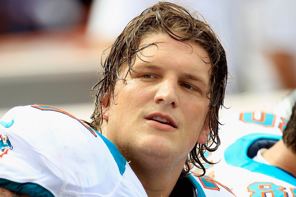 Should the Chicago Bears Make a Run at Miami OT Jake Long? | News ...