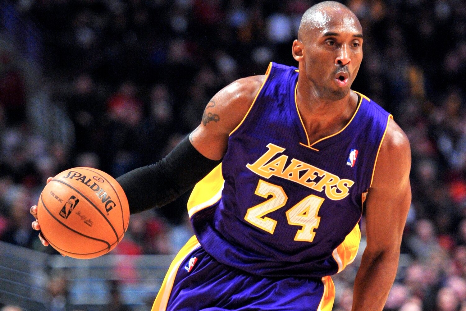 Kobe Bryant, Facilitator vs. Kobe Bryant, Ball Hog: Which Is Better for ...