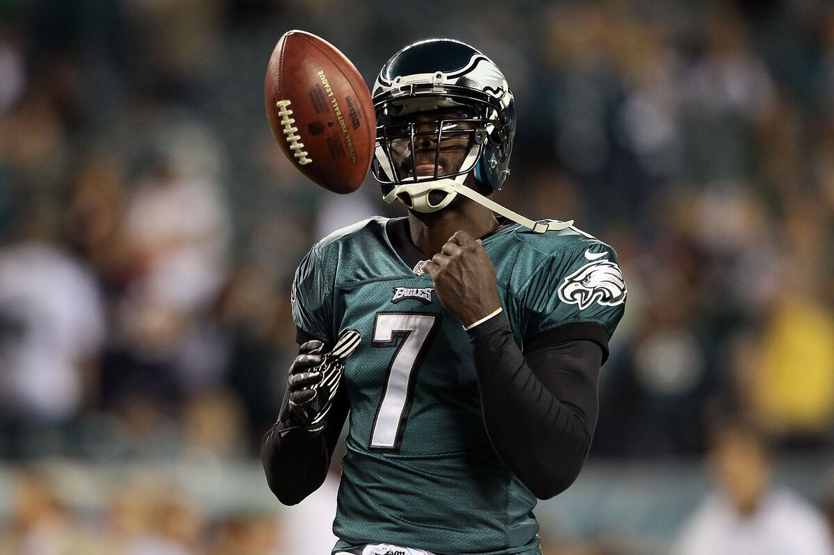 Michael Vick: Why QB Won't Be Running New-Look Eagles Offense in 2013 ...
