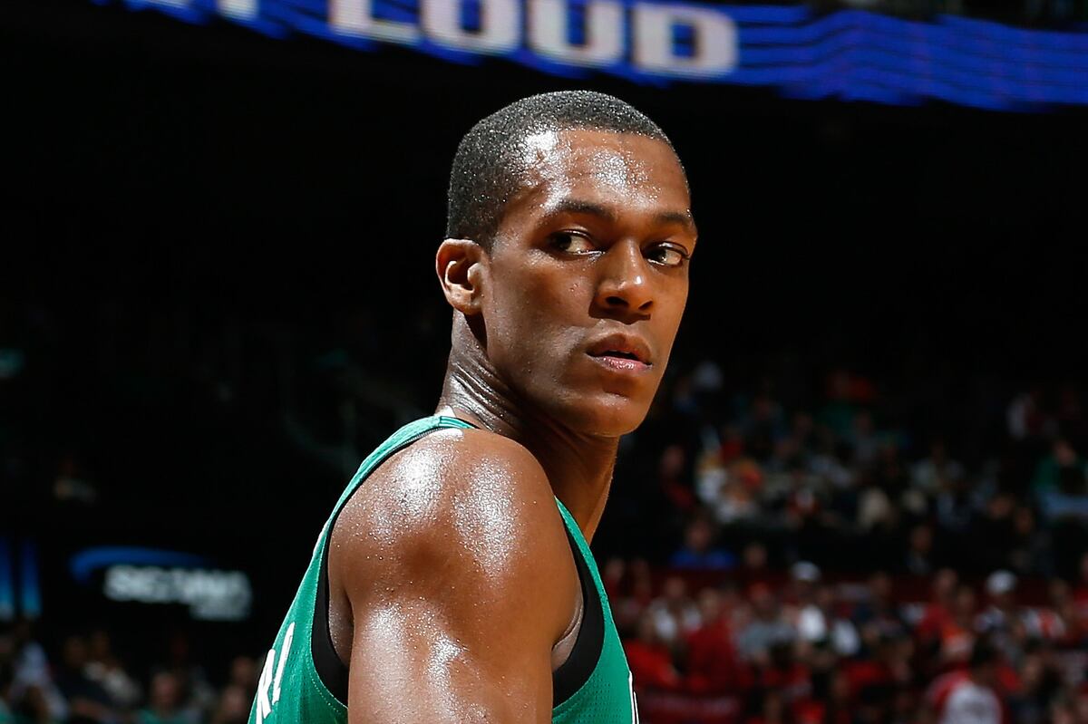 Boston Celtics Would Be Crazy To Rush Rajon Rondo Back from Injury ...