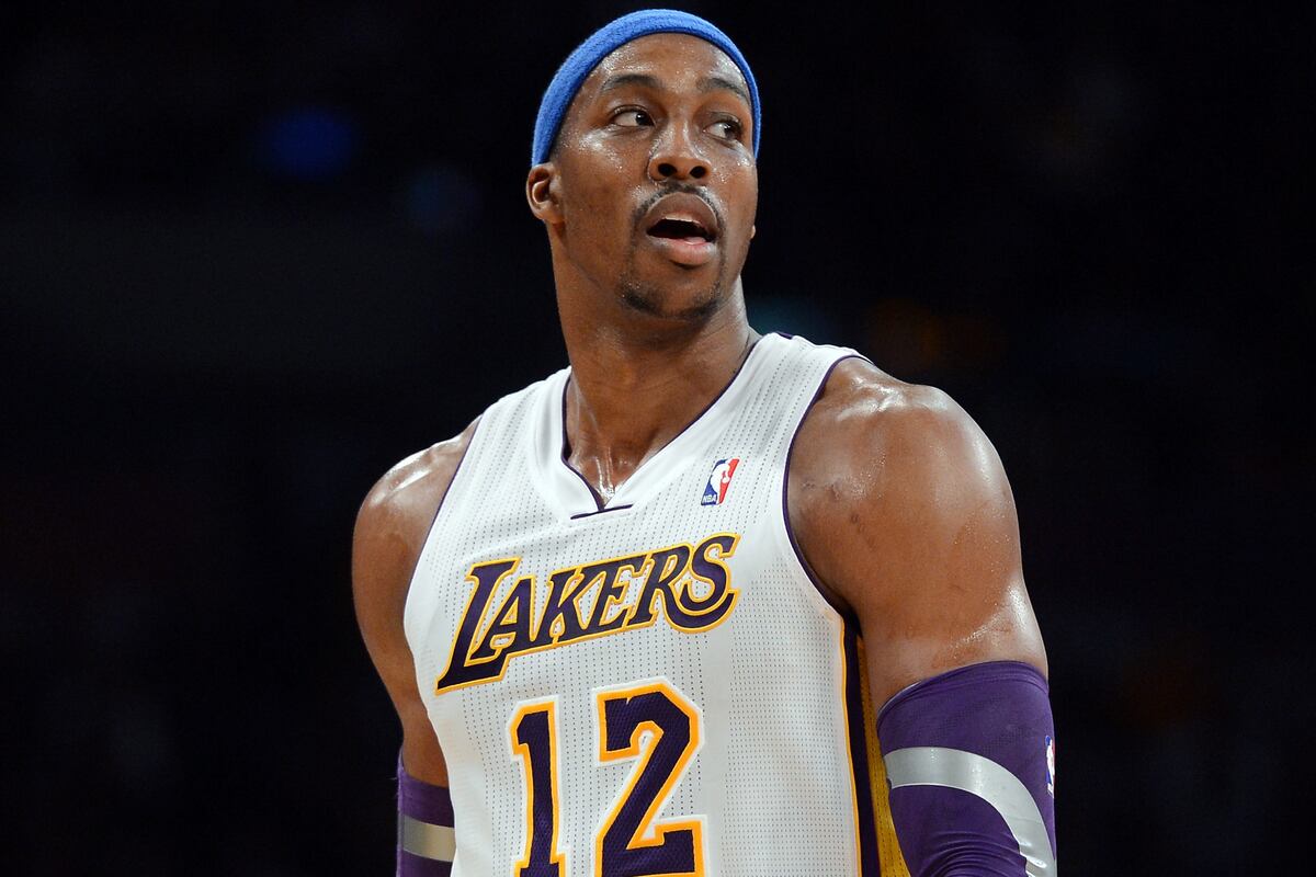 Biggest Signs That Dwight Howard Will Remain with LA Lakers Long Term ...