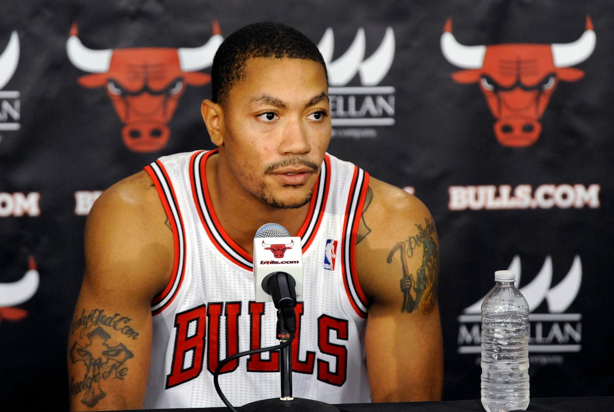 Derrick Rose Must Sit out Season to Ensure Future Bulls Championship ...